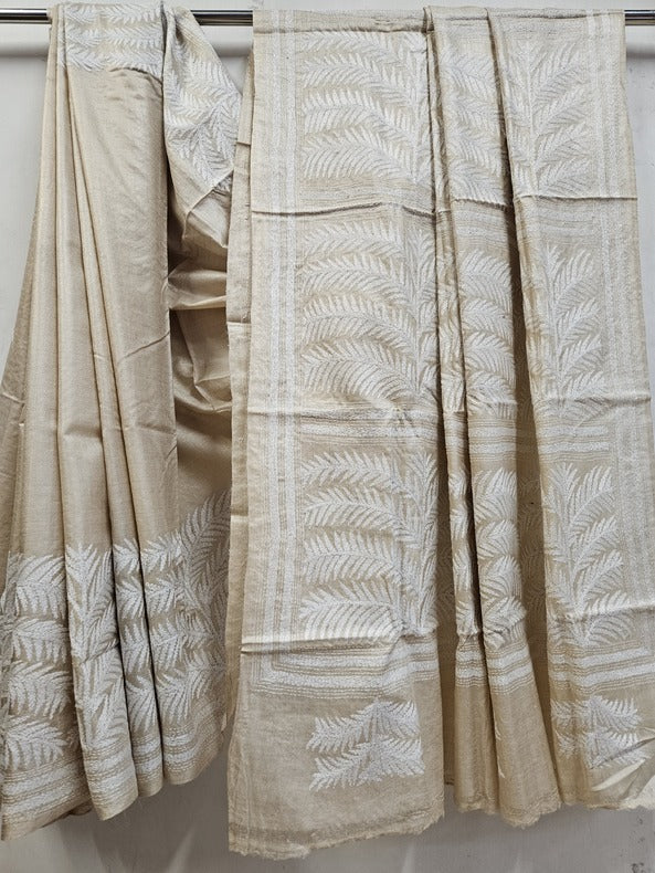 Cream Color Handloom Gachhi Tussar Saree with Handstitch by Balaram Sa ...